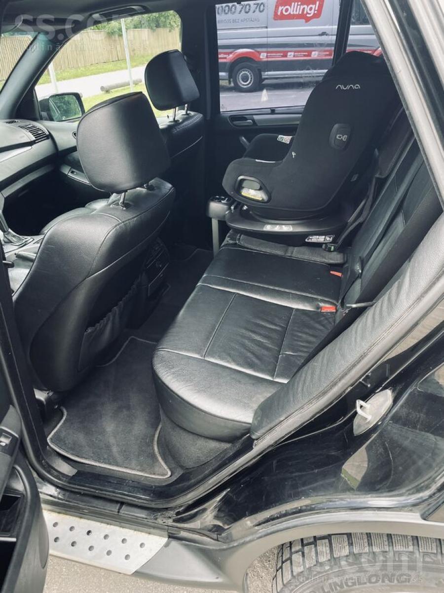 Melns BMW X5 2006 Rīga, ar dzinēja tilpumu 3.00 L un nobraukumu 413 tūkst. km par 3500 €, foto 9 vietnē AUTOMOTO.COM.LV