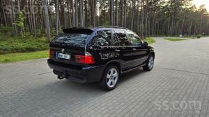 Black BMW X5 2006 in Riga, with an engine capacity of 3.00 L and mileage of 418 thousand km for 4300 €, photo 5 on AUTOMOTO.COM.LV