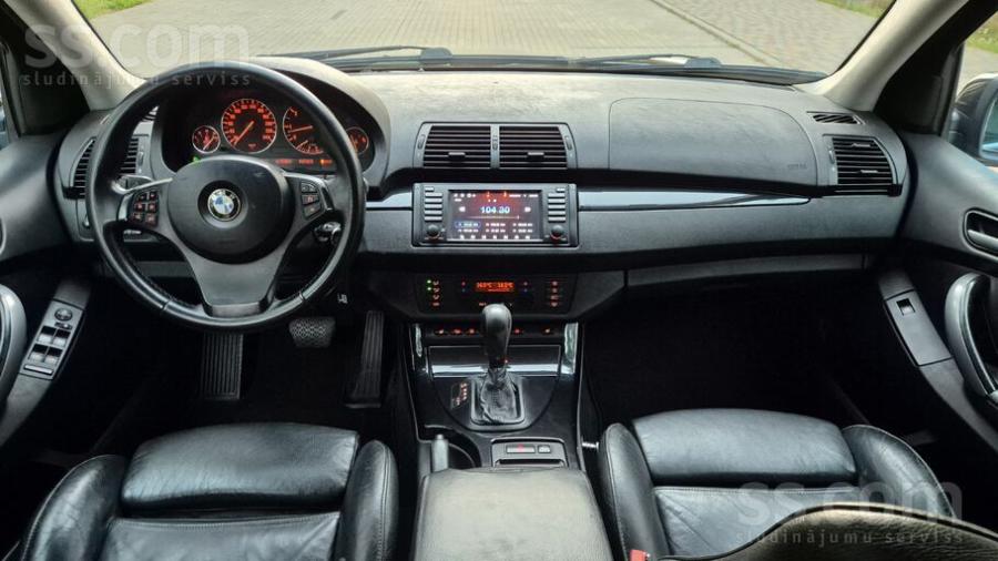 Black BMW X5 2006 in Riga, with an engine capacity of 3.00 L and mileage of 418 thousand km for 4300 €, photo 10 on AUTOMOTO.COM.LV
