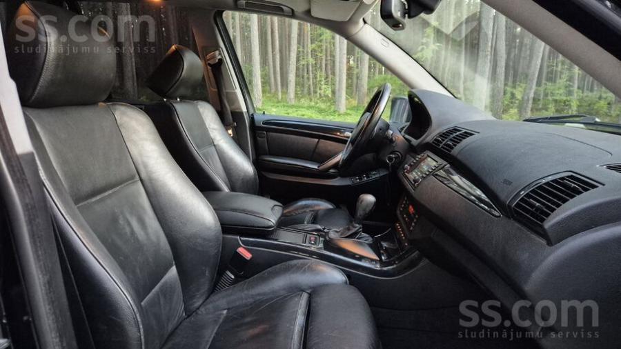 Black BMW X5 2006 in Riga, with an engine capacity of 3.00 L and mileage of 418 thousand km for 4300 €, photo 17 on AUTOMOTO.COM.LV