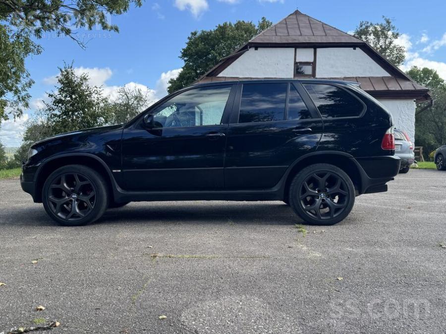 Melns BMW X5 2006 Daugavpils, ar dzinēja tilpumu 3.00 L un nobraukumu 337 tūkst. km par 4600 €, foto 4 vietnē AUTOMOTO.COM.LV
