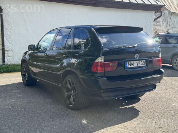 Melns BMW X5 2006 Daugavpils, ar dzinēja tilpumu 3.00 L un nobraukumu 337 tūkst. km par 4600 €, foto 5 vietnē AUTOMOTO.COM.LV