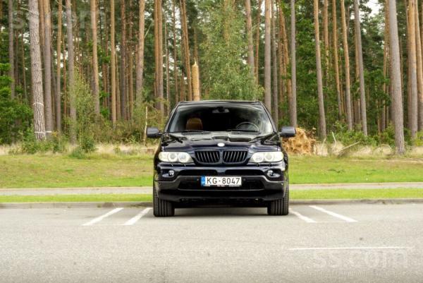 Black BMW X5 2006 in Riga, with an engine capacity of 3.00 L and mileage of 293 thousand km for 3990 €, photo 6 on AUTOMOTO.COM.LV