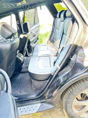 Black BMW X5 2006 in Riga, with an engine capacity of 3.00 L and mileage of 316 thousand km for 6499 €, photo 6 on AUTOMOTO.COM.LV