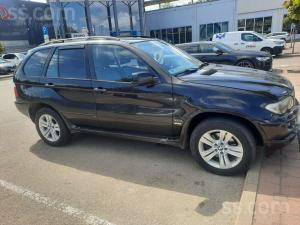 Black BMW X5 2006 in Riga, with an engine capacity of 3.00 L and mileage of 374 thousand km for 3500 €, photo 3 on AUTOMOTO.COM.LV