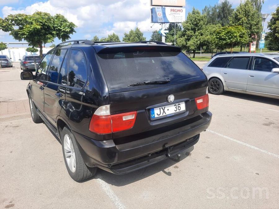 Black BMW X5 2006 in Riga, with an engine capacity of 3.00 L and mileage of 374 thousand km for 3500 €, photo 9 on AUTOMOTO.COM.LV