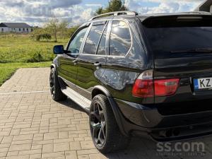 Black BMW X5 2006 in Talsi, with an engine capacity of 3.00 L and mileage of 343 thousand km for 6888 €, photo 10 on AUTOMOTO.COM.LV