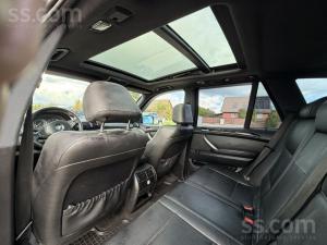 Black BMW X5 2006 in Talsi, with an engine capacity of 3.00 L and mileage of 343 thousand km for 6888 €, photo 19 on AUTOMOTO.COM.LV