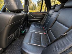 Melns BMW X5 2006 Rīga, ar dzinēja tilpumu 3.00 L un nobraukumu 380 tūkst. km par 5700 €, foto 9 vietnē AUTOMOTO.COM.LV