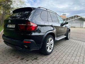 Melns BMW X5 2007 Rīga, ar dzinēja tilpumu 3.00 L un nobraukumu 376 tūkst. km par 25950 €, foto 4 vietnē AUTOMOTO.COM.LV