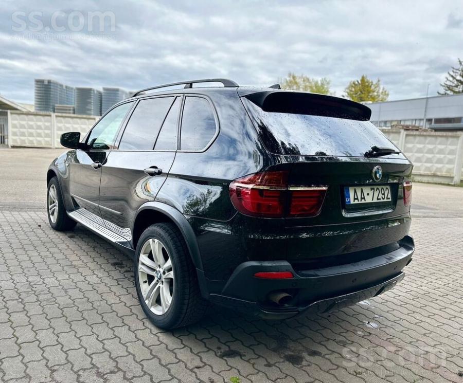 Melns BMW X5 2007 Rīga, ar dzinēja tilpumu 3.00 L un nobraukumu 376 tūkst. km par 25950 €, foto 5 vietnē AUTOMOTO.COM.LV