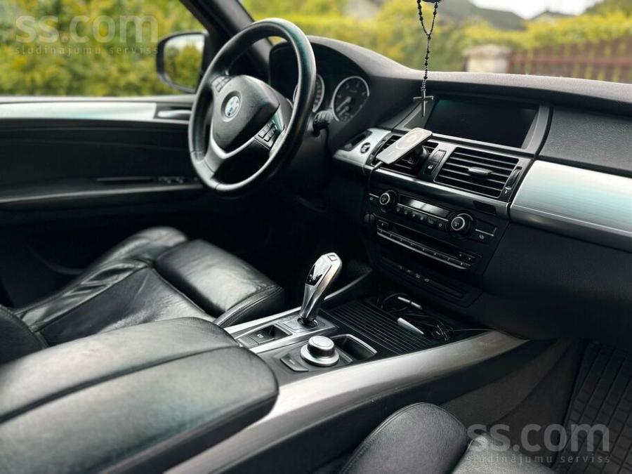 Melns BMW X5 2007 Rīga, ar dzinēja tilpumu 3.00 L un nobraukumu 376 tūkst. km par 25950 €, foto 7 vietnē AUTOMOTO.COM.LV