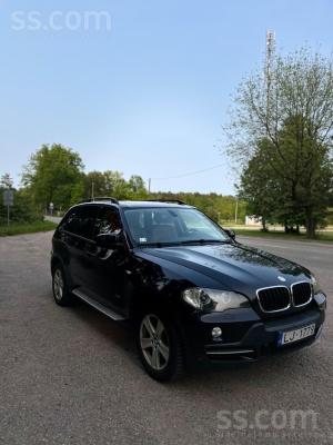 Black BMW X5 2007 in Daugavpils, with an engine capacity of 3.00 L and mileage of 240 thousand km for 7700 €, photo 2 on AUTOMOTO.COM.LV