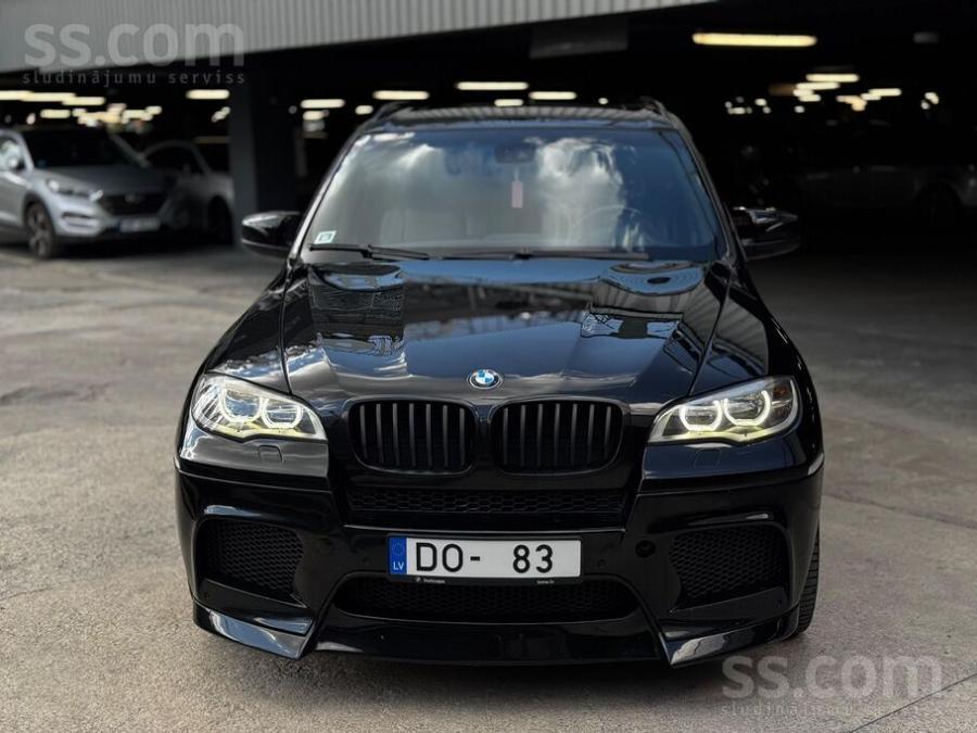 Black BMW X5 2007 in Riga, with an engine capacity of 3.00 L and mileage of 280 thousand km for 10650 €, photo 2 on AUTOMOTO.COM.LV