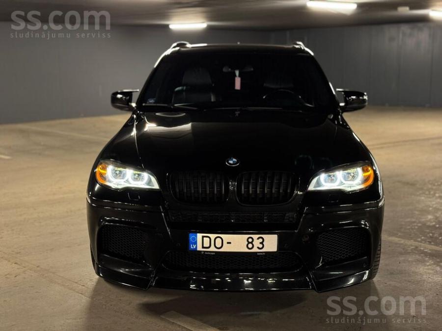 Black BMW X5 2007 in Riga, with an engine capacity of 3.00 L and mileage of 280 thousand km for 10650 €, photo 7 on AUTOMOTO.COM.LV