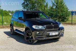 Black BMW X5 2007 in Riga, with an engine capacity of 3.00 L and mileage of 0 thousand km for 9990 €, photo 3 on AUTOMOTO.COM.LV