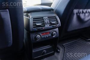 Black BMW X5 2007 in Riga, with an engine capacity of 3.00 L and mileage of 0 thousand km for 9990 €, photo 11 on AUTOMOTO.COM.LV