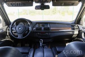 Black BMW X5 2007 in Riga, with an engine capacity of 3.00 L and mileage of 0 thousand km for 9990 €, photo 13 on AUTOMOTO.COM.LV