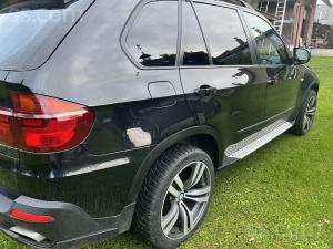 Melns BMW X5 2007 Valmiera, ar dzinēja tilpumu 3.00 L un nobraukumu 260 tūkst. km par 8850 €, foto 2 vietnē AUTOMOTO.COM.LV