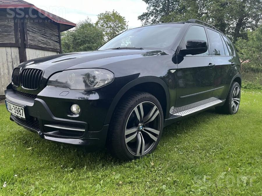 Melns BMW X5 2007 Valmiera, ar dzinēja tilpumu 3.00 L un nobraukumu 260 tūkst. km par 8850 €, foto 5 vietnē AUTOMOTO.COM.LV
