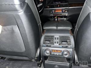 Melns BMW X5 2007 Valmiera, ar dzinēja tilpumu 3.00 L un nobraukumu 260 tūkst. km par 8850 €, foto 16 vietnē AUTOMOTO.COM.LV