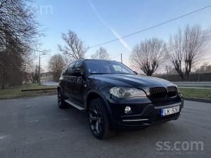 Black BMW X5 2007 in Riga, with an engine capacity of 3.00 L and mileage of 252 thousand km for 8300 €, photo 9 on AUTOMOTO.COM.LV