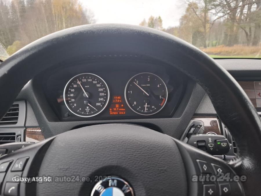 Black BMW X5 2007 in Tallinn, with an engine capacity of 3.00 L and mileage of 365 thousand km for 8200 €, photo 7 on AUTOMOTO.COM.LV