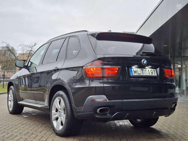 Melns BMW X5 2007 Šilutė, ar dzinēja tilpumu 2.99 L un nobraukumu 500 tūkst. km par 6300 €, foto 4 vietnē AUTOMOTO.COM.LV