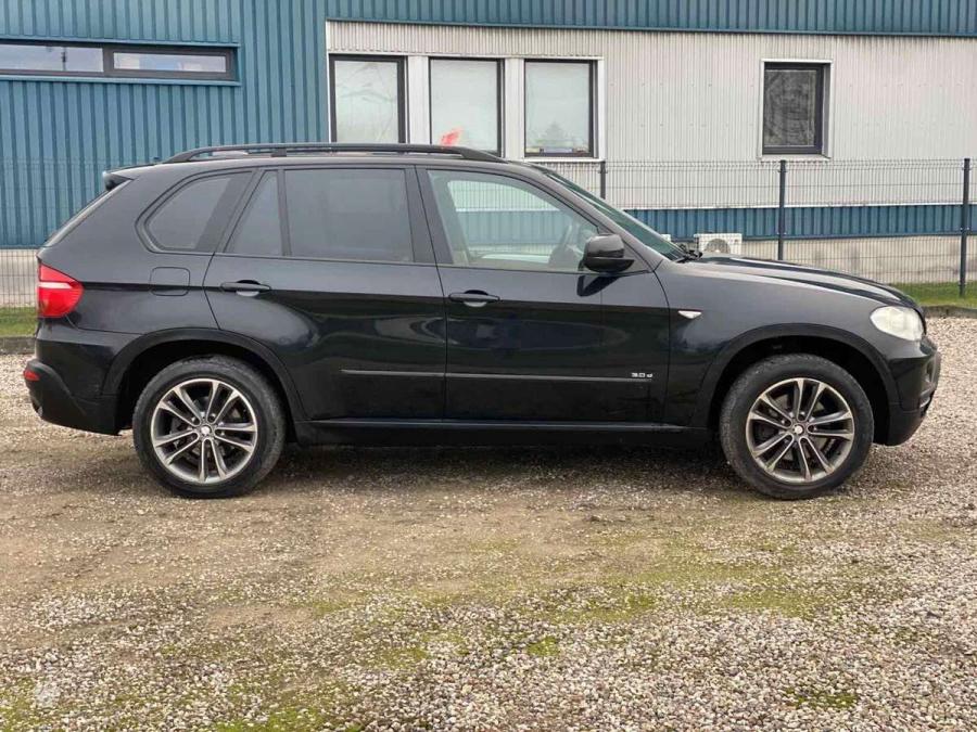 Melns BMW X5 2007 Kauņa, ar dzinēja tilpumu 2.99 L un nobraukumu 374 tūkst. km par 7200 €, foto 4 vietnē AUTOMOTO.COM.LV