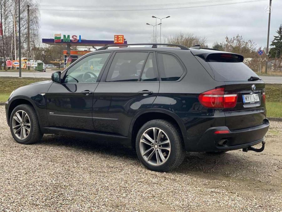 Melns BMW X5 2007 Kauņa, ar dzinēja tilpumu 2.99 L un nobraukumu 374 tūkst. km par 7200 €, foto 6 vietnē AUTOMOTO.COM.LV