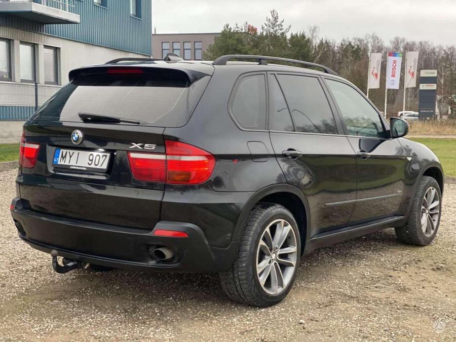 Melns BMW X5 2007 Kauņa, ar dzinēja tilpumu 2.99 L un nobraukumu 374 tūkst. km par 7200 €, foto 7 vietnē AUTOMOTO.COM.LV