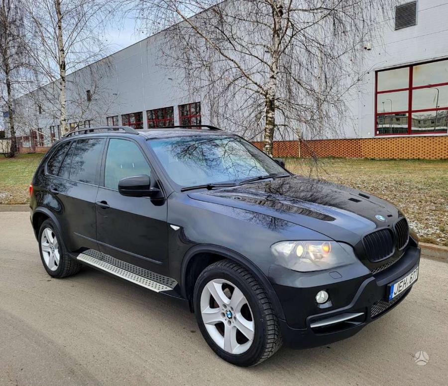 Black BMW X5 2007 in Siauliai, with an engine capacity of 3.00 L and mileage of 350 thousand km for 6990 €, photo 14 on AUTOMOTO.COM.LV