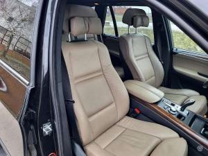 Black BMW X5 2007 in Siauliai, with an engine capacity of 3.00 L and mileage of 350 thousand km for 6990 €, photo 18 on AUTOMOTO.COM.LV