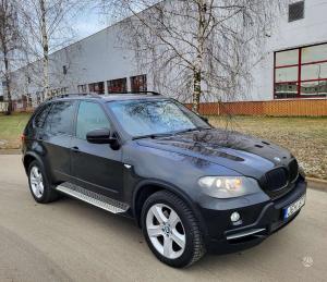 Melns BMW X5 2007 Šauļi, ar dzinēja tilpumu 3.00 L un nobraukumu 350 tūkst. km par 6990 €, foto 14 vietnē AUTOMOTO.COM.LV