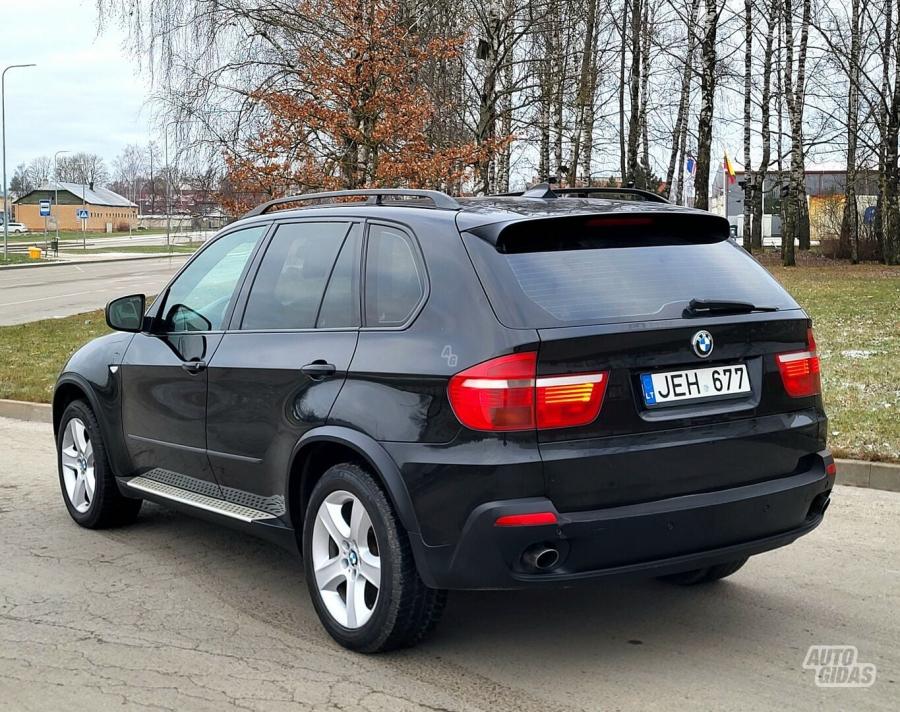 Black BMW X5 2007 in Siauliai, with an engine capacity of 3.00 L and mileage of 350 thousand km for 6950 €, photo 16 on AUTOMOTO.COM.LV