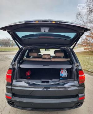 Black BMW X5 2007 in Siauliai, with an engine capacity of 3.00 L and mileage of 350 thousand km for 6950 €, photo 29 on AUTOMOTO.COM.LV