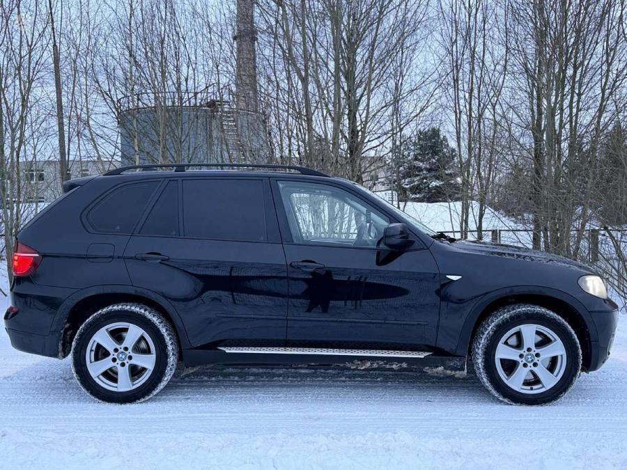 Black BMW X5 2007 in Salcininkai, with an engine capacity of 2.99 L and mileage of 400 thousand km for 6300 €, photo 5 on AUTOMOTO.COM.LV