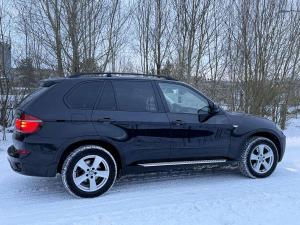 Black BMW X5 2007 in Salcininkai, with an engine capacity of 2.99 L and mileage of 400 thousand km for 6300 €, photo 6 on AUTOMOTO.COM.LV