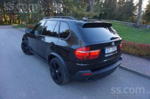 Black BMW X5 2007 in Jurmala, with an engine capacity of 3.00 L and mileage of 232 thousand km for 9595 €, photo 3 on AUTOMOTO.COM.LV