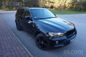 Black BMW X5 2007 in Jurmala, with an engine capacity of 3.00 L and mileage of 232 thousand km for 9595 €, photo 7 on AUTOMOTO.COM.LV