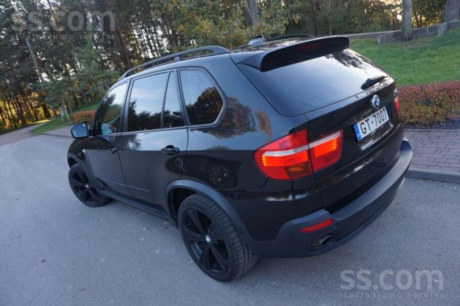 Black BMW X5 2007 in Jurmala, with an engine capacity of 3.00 L and mileage of 232 thousand km for 9595 €, photo 12 on AUTOMOTO.COM.LV