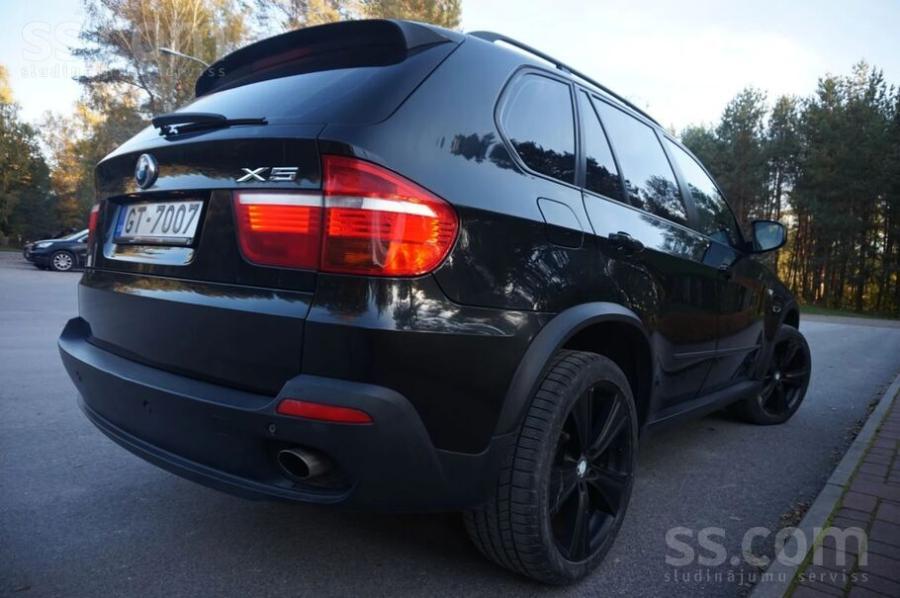 Black BMW X5 2007 in Jurmala, with an engine capacity of 3.00 L and mileage of 232 thousand km for 9595 €, photo 13 on AUTOMOTO.COM.LV