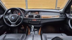 Black BMW X5 2007 in Klaipeda, with an engine capacity of 2.99 L and mileage of 286 thousand km for 6599 €, photo 15 on AUTOMOTO.COM.LV