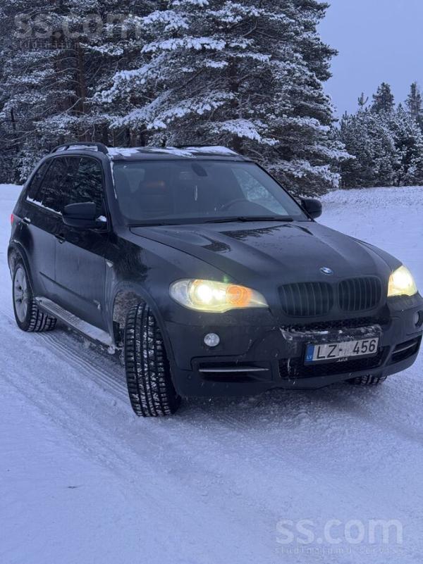 Black BMW X5 2007 in Valka, with an engine capacity of 3.00 L and mileage of 418 thousand km for 8700 €, photo 1 on AUTOMOTO.COM.LV