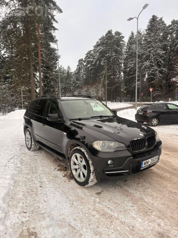 Black BMW X5 2007 in Ogre, with an engine capacity of 3.00 L and mileage of 393 thousand km for 6700 €, photo 1 on AUTOMOTO.COM.LV