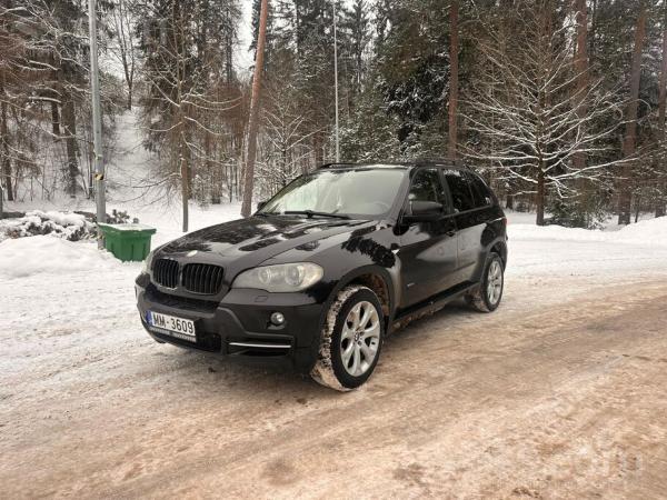 Black BMW X5 2007 in Ogre, with an engine capacity of 3.00 L and mileage of 393 thousand km for 6700 €, photo 2 on AUTOMOTO.COM.LV