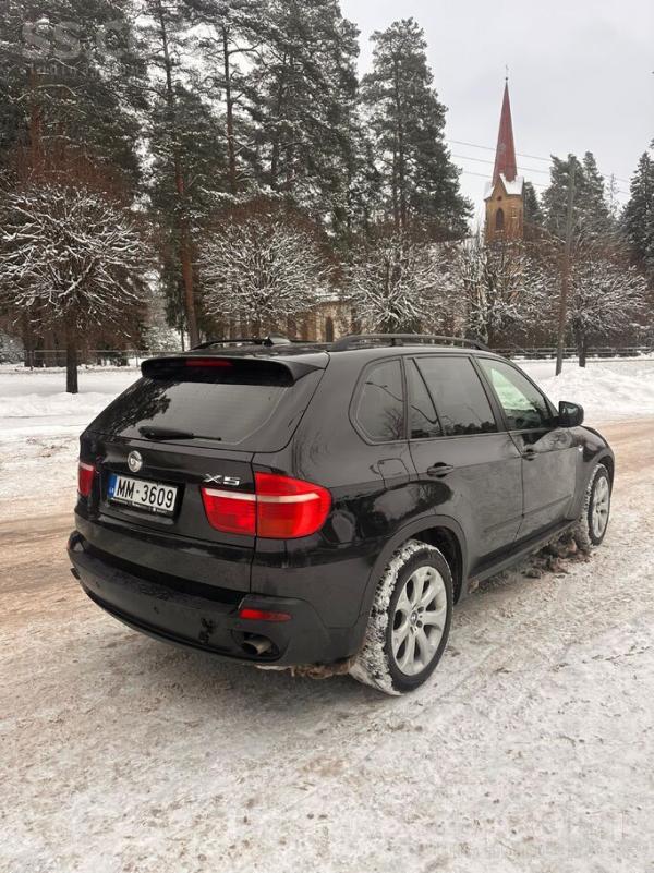 Black BMW X5 2007 in Ogre, with an engine capacity of 3.00 L and mileage of 393 thousand km for 6700 €, photo 5 on AUTOMOTO.COM.LV