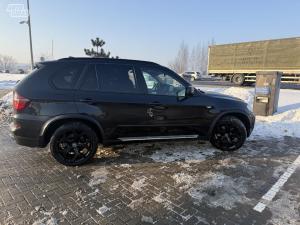 Black BMW X5 2007 in Kaunas, with an engine capacity of 3.00 L and mileage of 560 thousand km for 7999 €, photo 2 on AUTOMOTO.COM.LV