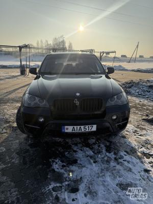 Black BMW X5 2007 in Kaunas, with an engine capacity of 3.00 L and mileage of 560 thousand km for 7999 €, photo 5 on AUTOMOTO.COM.LV