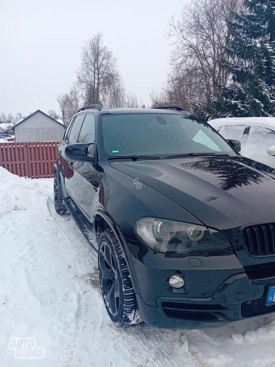 Melns BMW X5 2007 Viļņa, ar dzinēja tilpumu 3.00 L un nobraukumu 330 tūkst. km par 9400 €, foto 2 vietnē AUTOMOTO.COM.LV